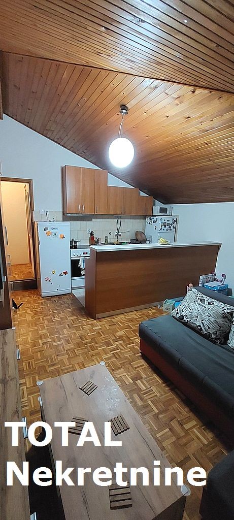 Stan,NOVI SAD,ZELEZNICKA STANICA 42.00m2,77250€ , ID: 1095210