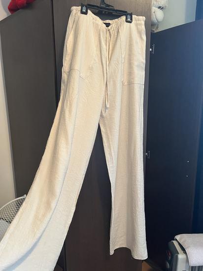 Zara pantalone NOVO