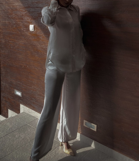 Elegantni komplet- kosulja i pantalone
