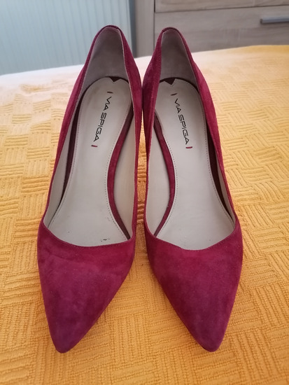 Ciklama Via Spiga salonke