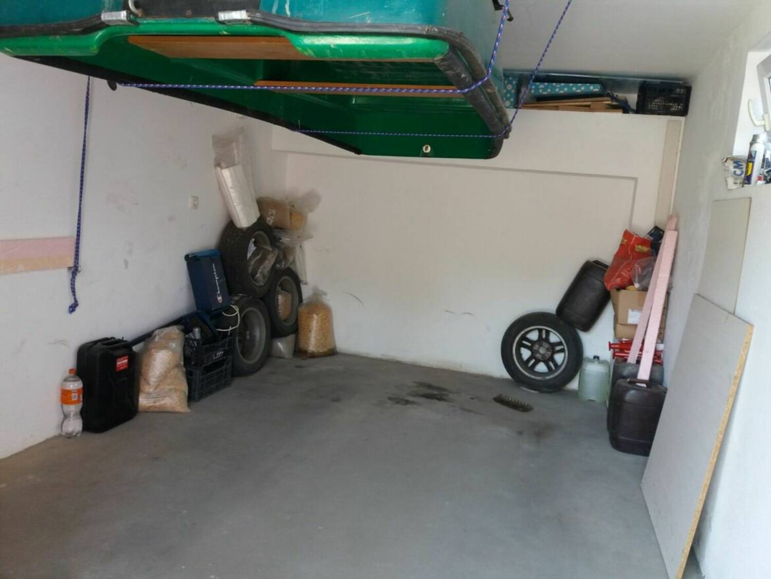 Garaža na Novoj Detelinari