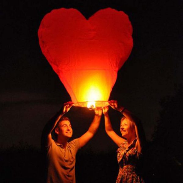 Džinovski ljubavni lampion