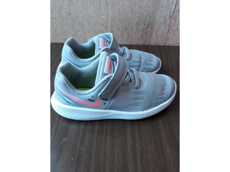 PATIKE "NIKE" br. 27/17,5cm.