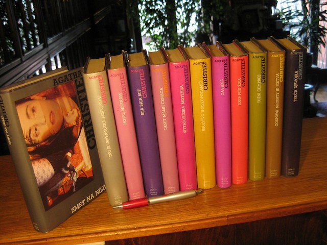 AGATHA CHRISTIE 1 - 12