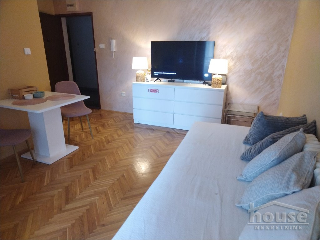 ID 1059369, Novi Sad, BULEVAR