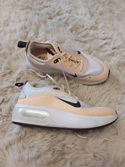 Nike airmax patike SNIZENE 3,000!!!