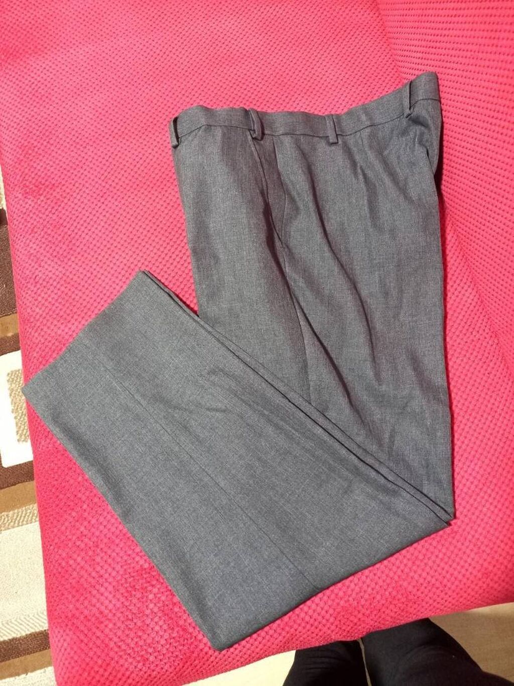 Pantalone L (EU 40), bоја - Siva