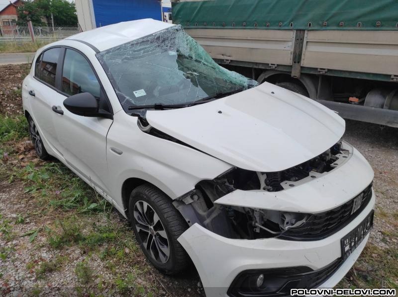 Fiat Tipo Hecbek Sedan Kompletan Auto U Delovima