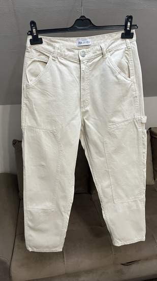 Zara pantalone