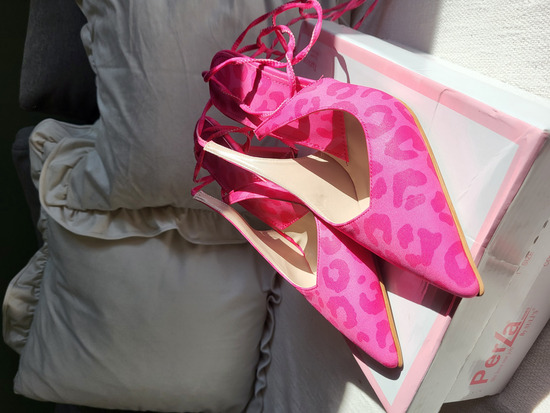 Pink cipele
