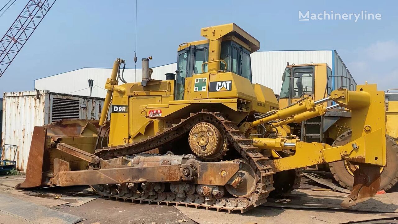 Caterpillar D9R buldožer