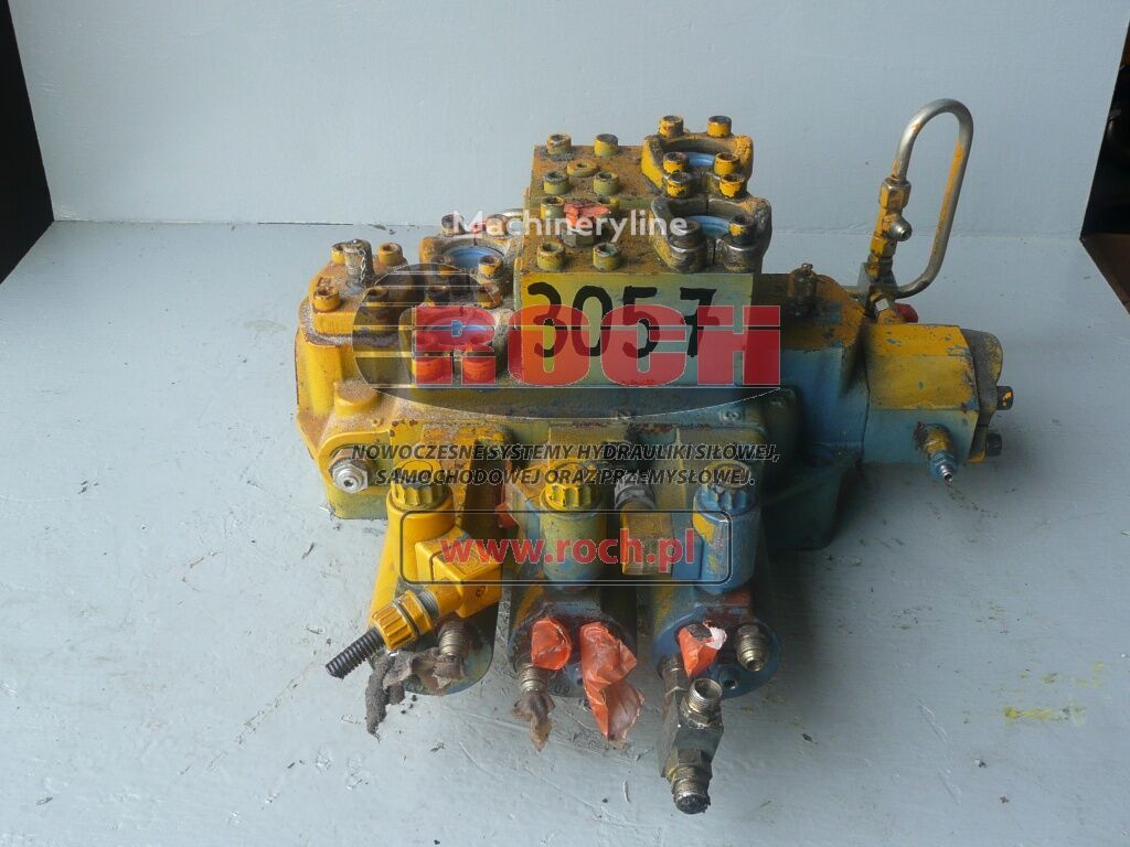 Rexroth M1-4189-01/3M1-32 00548016 A222-276 - 3 SEKCYJNY hidraulični razvodnik za bagera