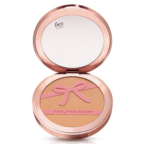 NAJ OLEARI
Luminous Perfection Bronzer