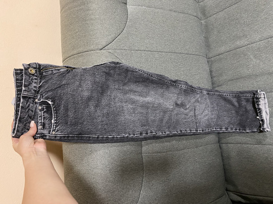 Farmerice sive mom jeans