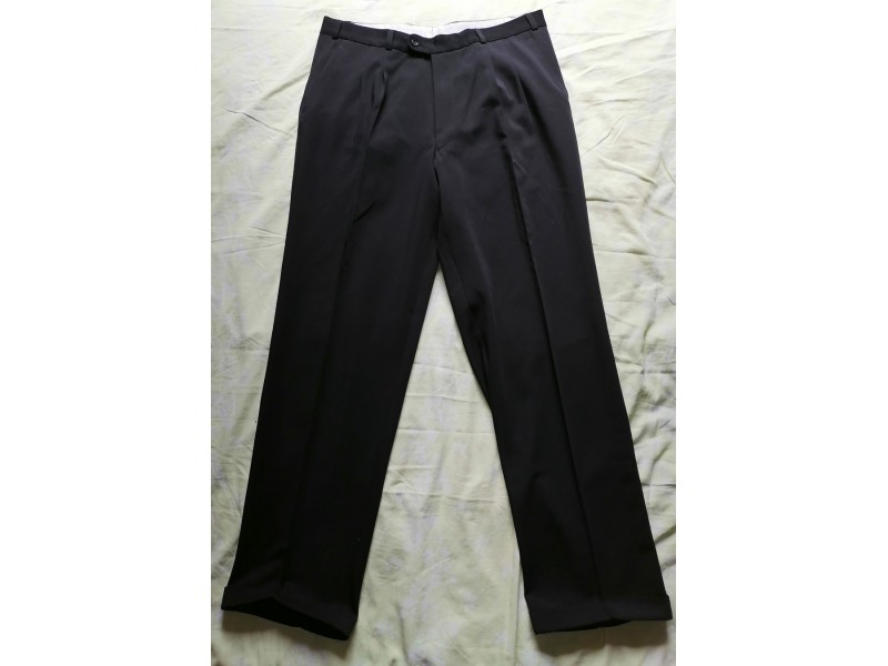 Svečane crne pantalone uz sako broj 108 za vitke visoke