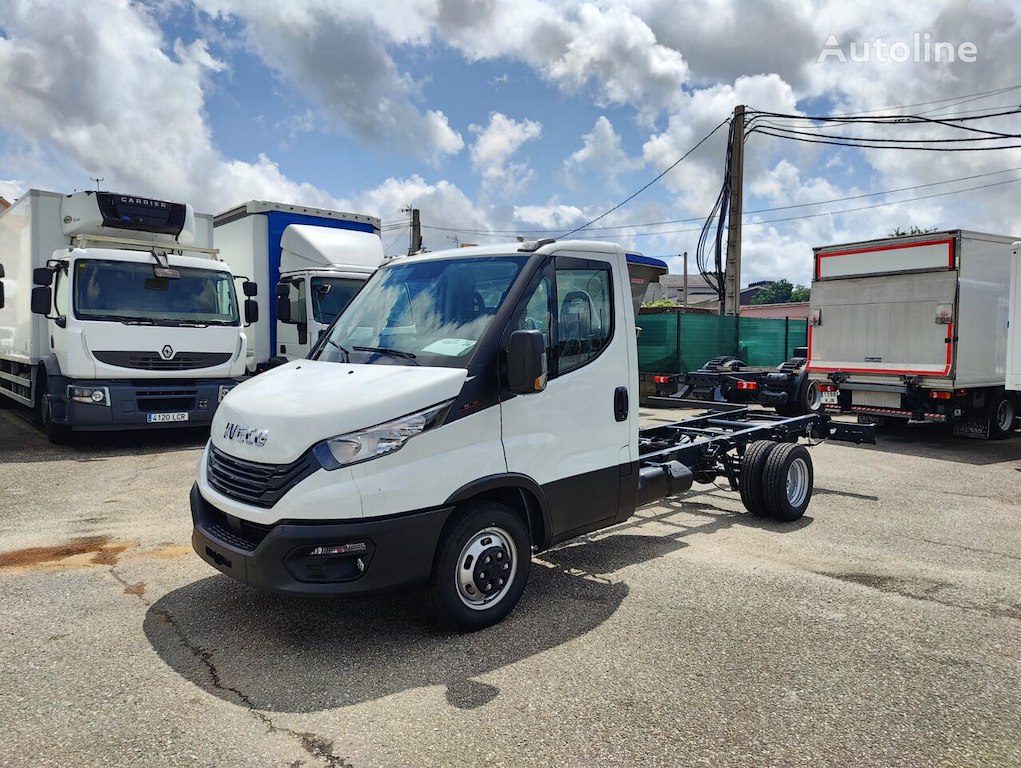 Novi IVECO Daily 35C16 kamion šasija < 3.5t