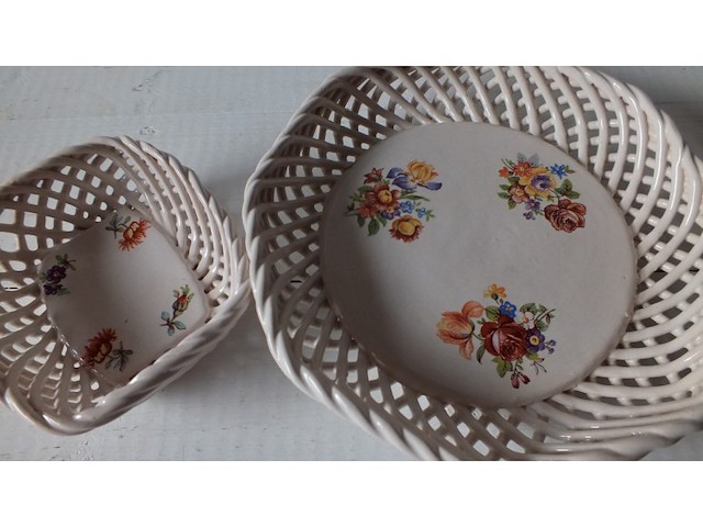 Vintage dve pletene porcelanske činija ručno izradjene