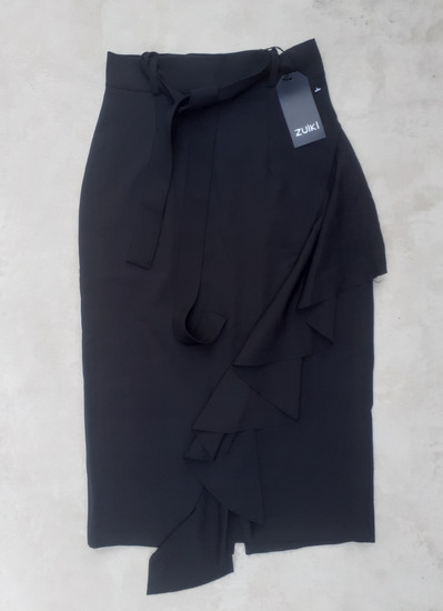 NOVO Crna suknja iz Italije