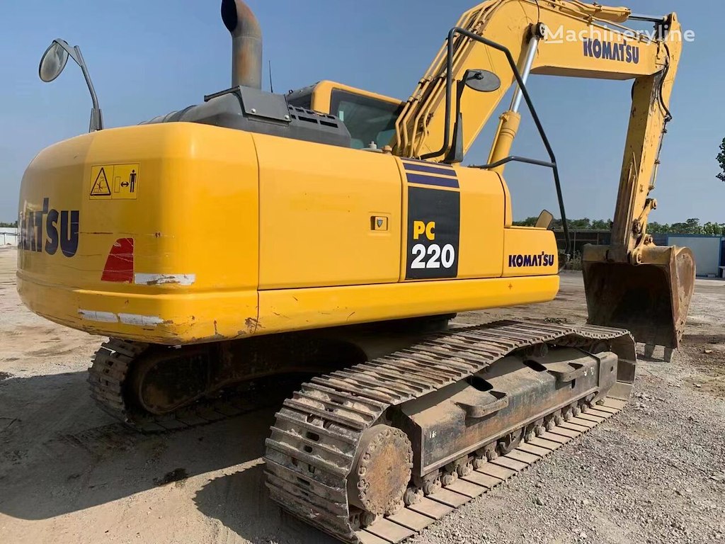 Komatsu PC220-8 bager guseničar