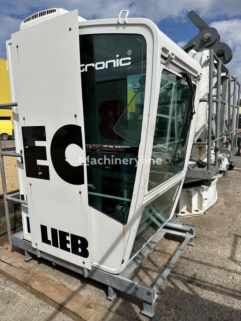 Liebherr 150 EC-B 8 Litronic toranjska dizalica