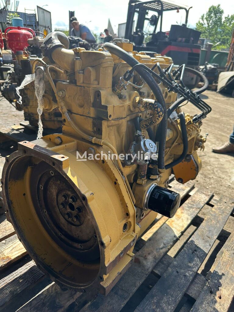 Caterpillar C2.2 motor za bagera-utovarivača