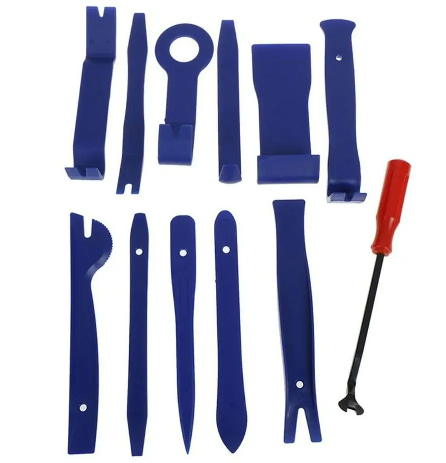 CAR 888 ACCESSORIES Set plastičnog alata 12kom