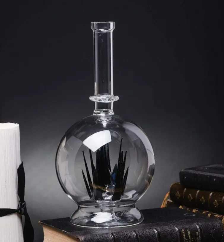 Vaza od kristalnog stakla crna