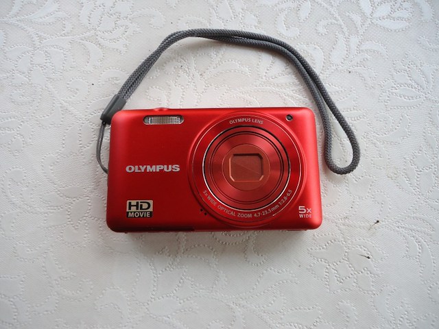 Olympus VG-160 14MP Digital Camera 5x Optical Zoom !