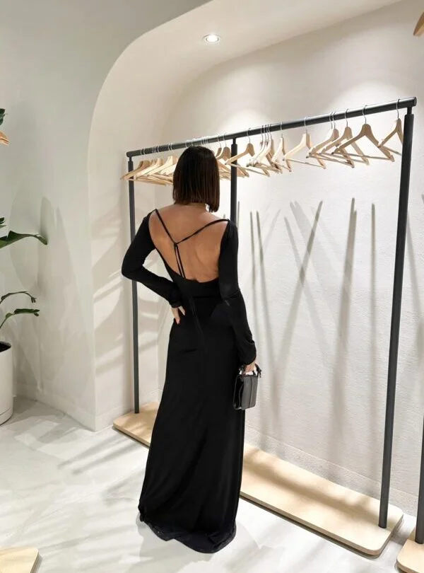 ALEENA BLACK duga haljina otvorenih leđa