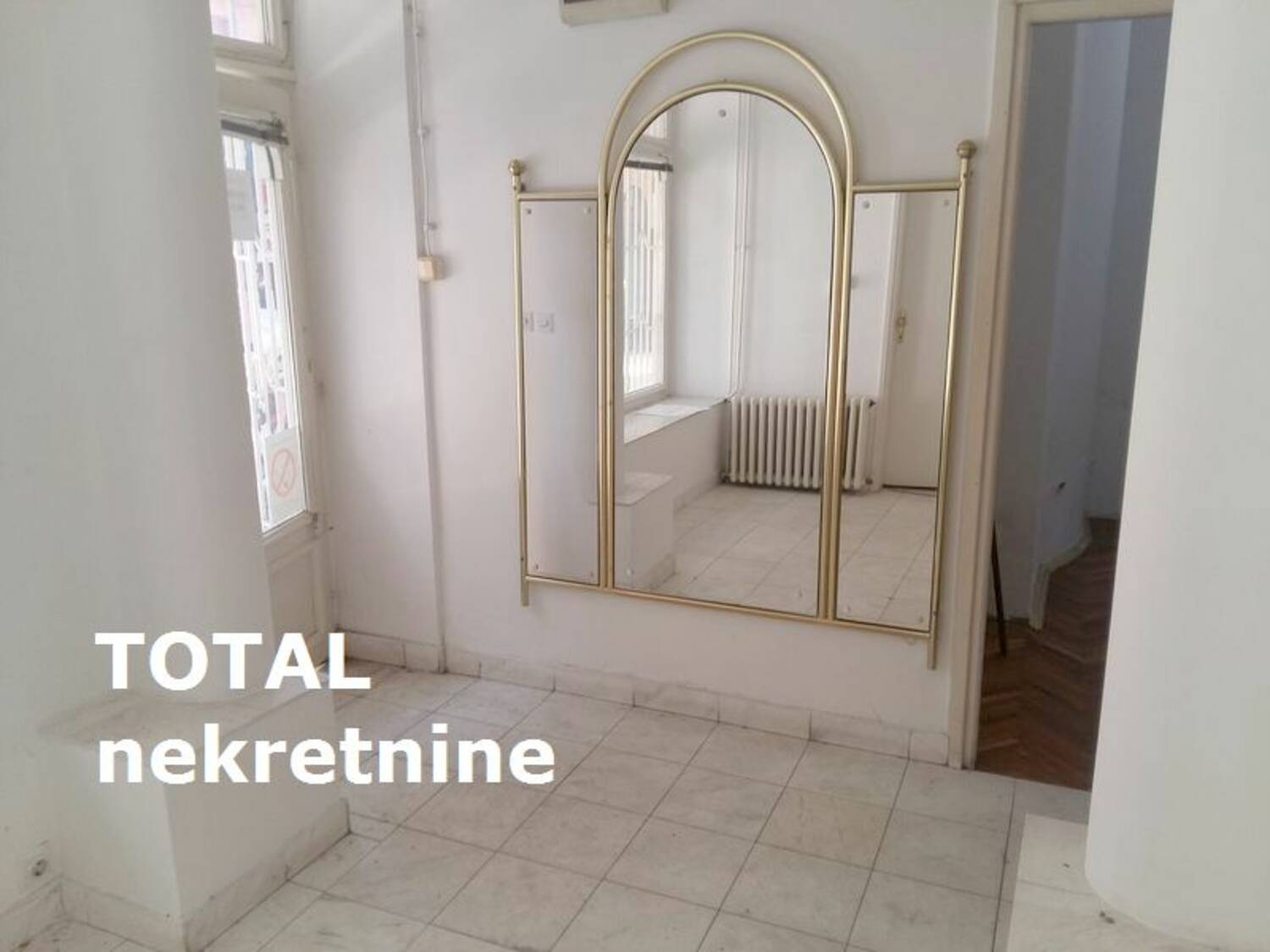 LOKAL NOVI SAD, 160680€