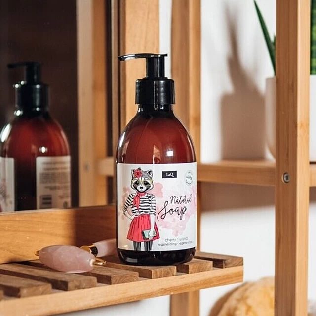 Prirodni tečni sapun i gel za tuširanje sa mirisom trešnje  2u1 300ml