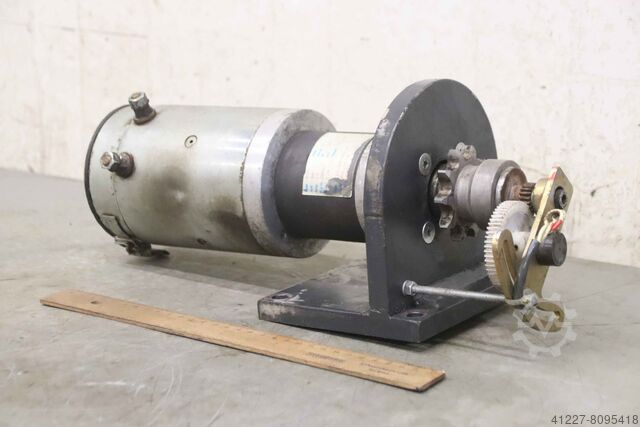 Upravljački motor
Sichelschmidt M 1510 V 113-MP-NV-Q