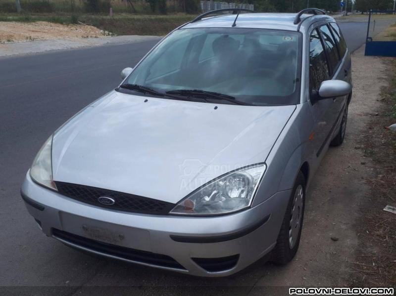 Ford Focus Mk1 Karoserija Siva Karavan