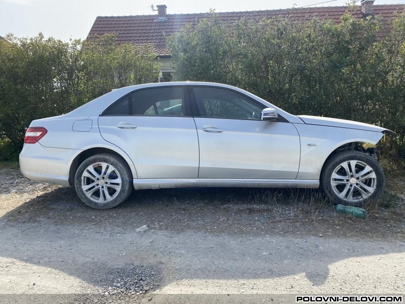 Mercedes E 220 Cdi Kompletan Auto U Delovima