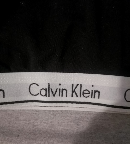 Calvin Klein sportski brus