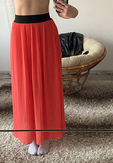 Duga suknja