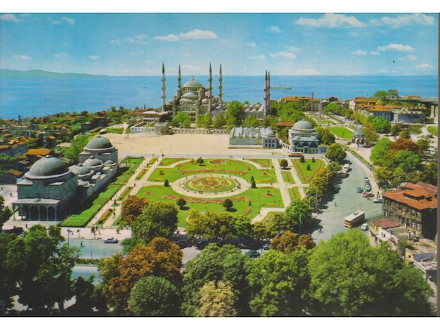 ISTANBUL / Turkey - Sultan Ahmet Camii ve civari