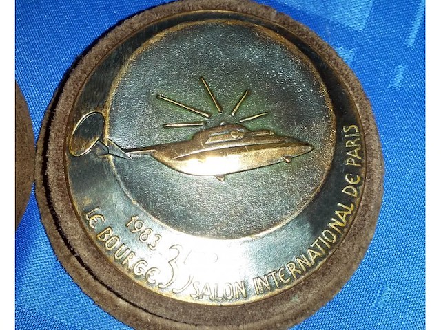 Medaljon Burze 83