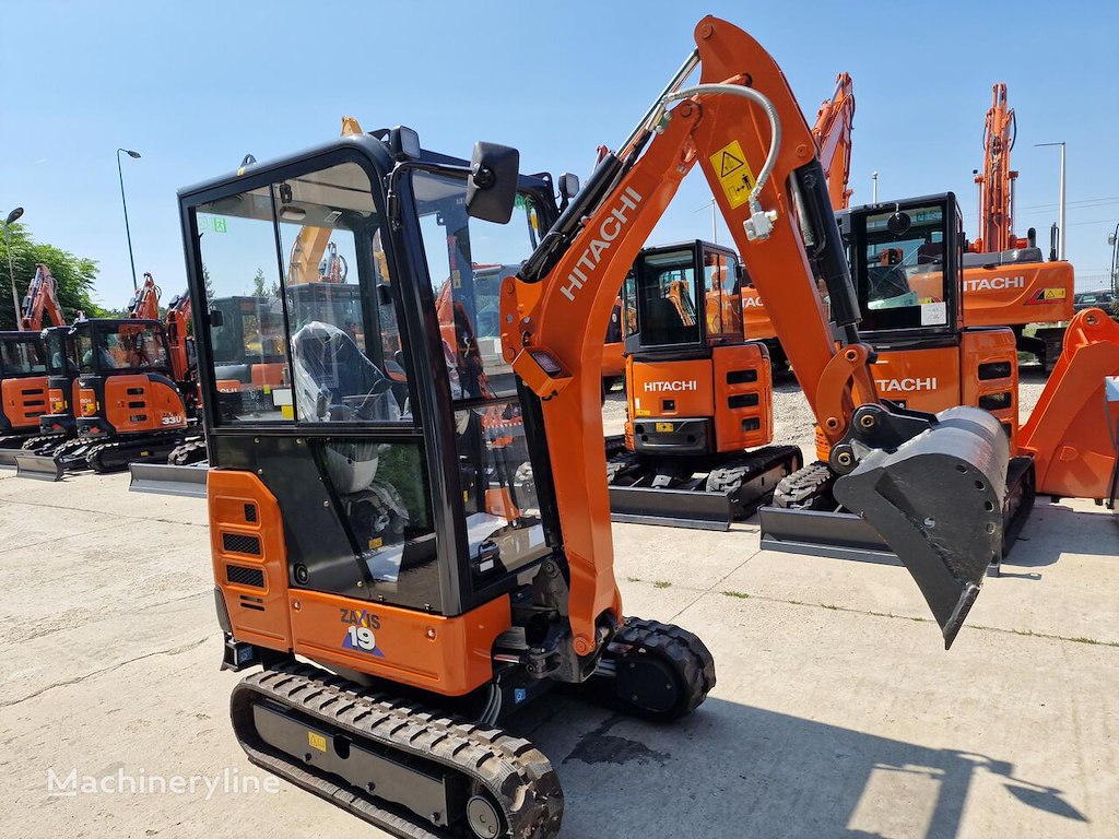 Hitachi ZX19-6 mini bager