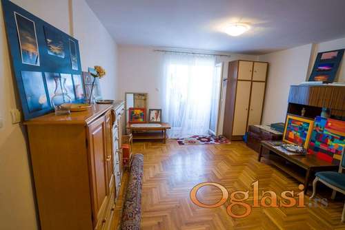 Četvorosoban - 106m2 - Bulevar Evrope!