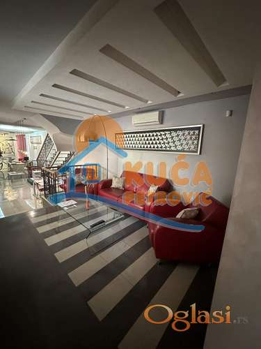 Izdaje se poslovni prostor u centru Niša, 200m2!