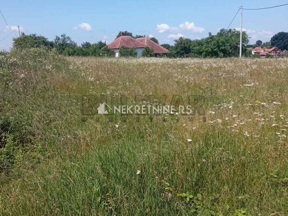 Poljoprivredno zemljište, Drača kod Kragujevca –1390 m2