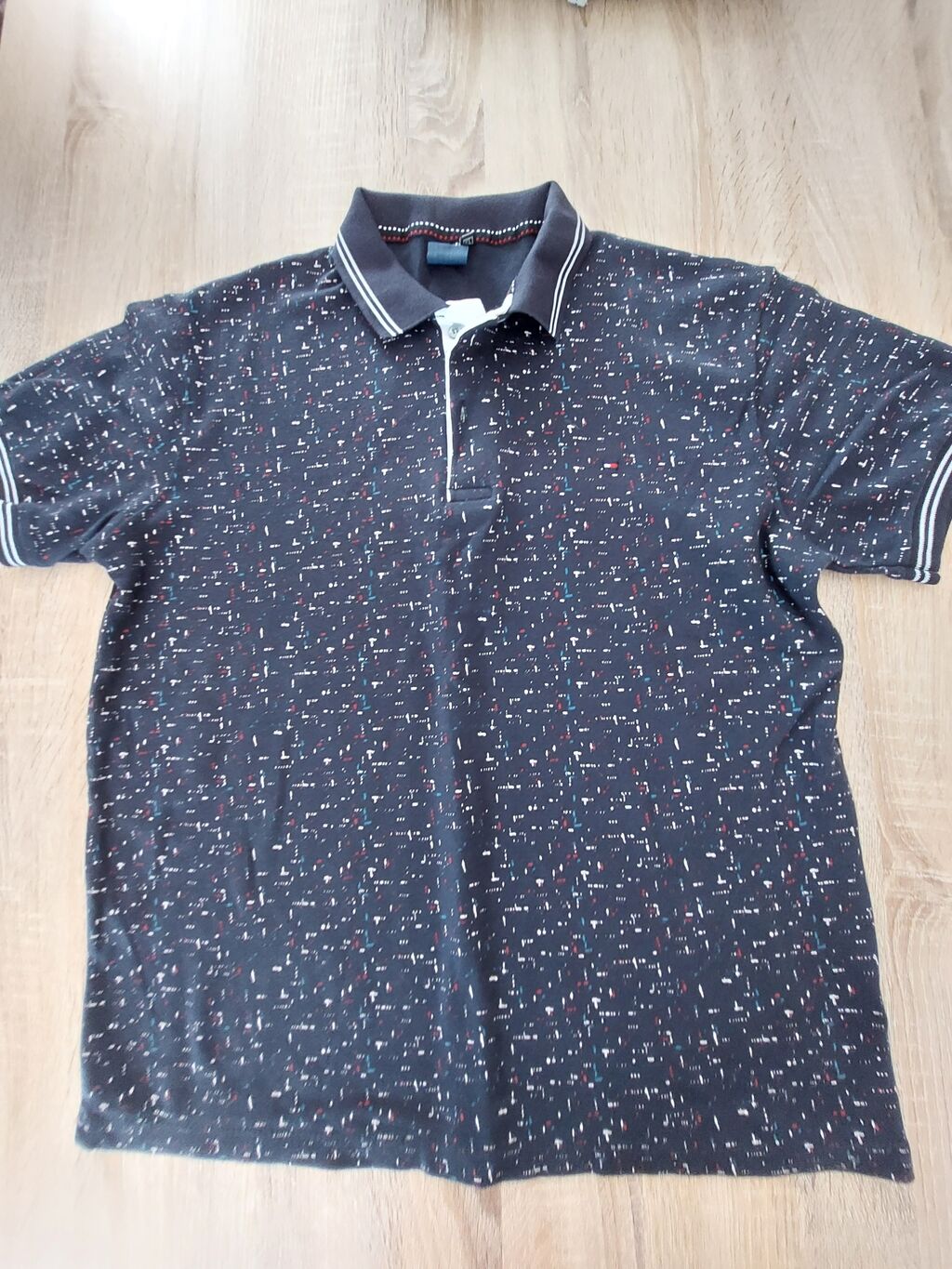 Men's T-shirt Tommy Hilfiger, XL (EU 42), bоја - Crna