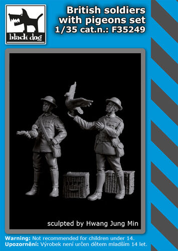 Black Dog F35249 British Soldier With Pigeon Set