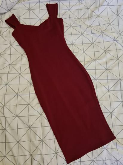 Predivna midi elegantna haljina savrseno stoji
