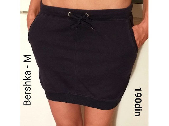 Bershka mini crna suknja M