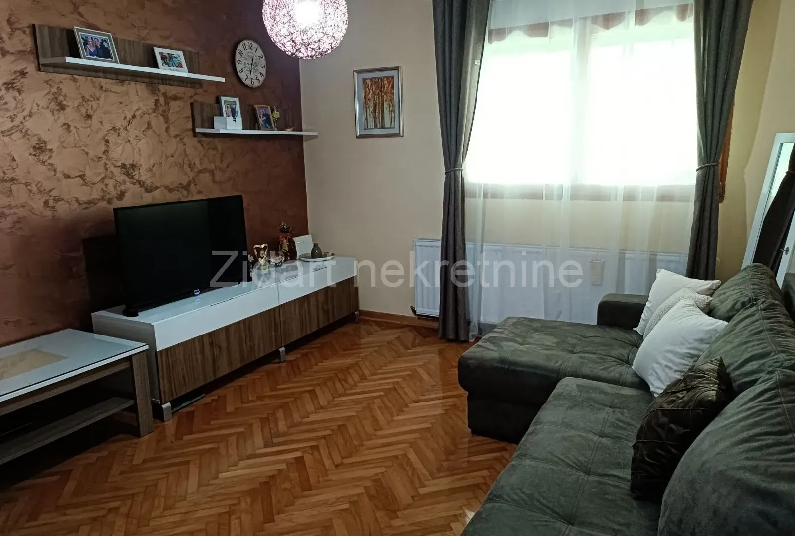 Prodaja, trosoban stan, 60m2, Zemun Gornji Grad, Zemun, Beograd