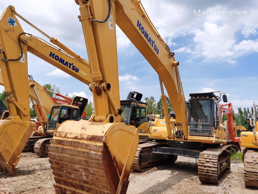 Komatsu PC450-8 bager guseničar