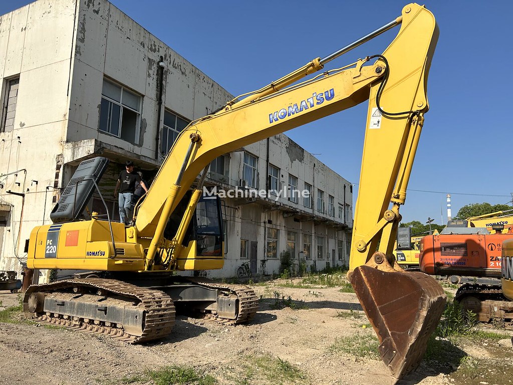 Komatsu PC220-7 bager guseničar