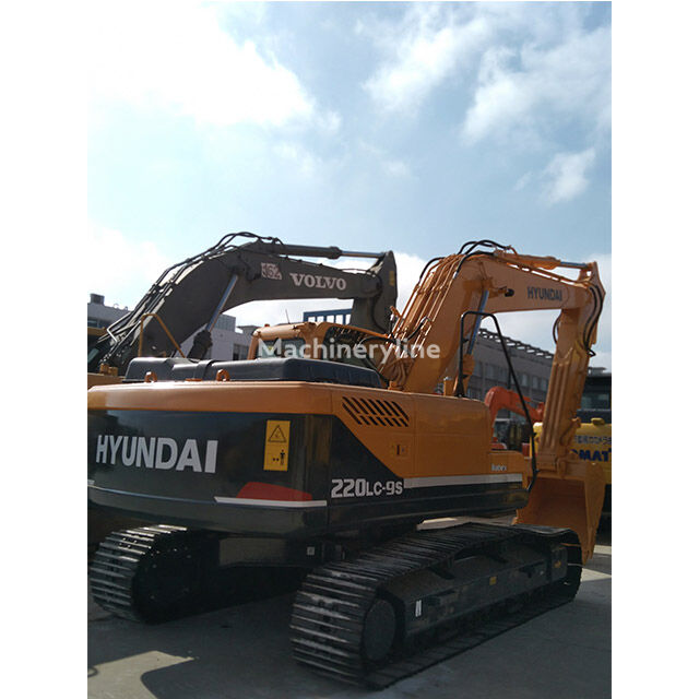 Hyundai Robex 220 bager guseničar